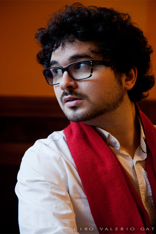 Rubén Talón, un piano de cola y el Teatro Marquina | Proyecto Duas